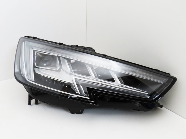アウディ A4 マトリックス 8W 純正 右 ヘッドライト LED -Photo-